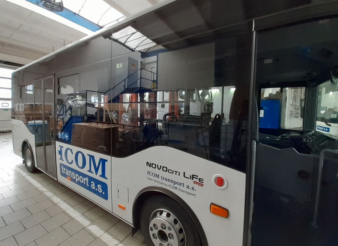 Nový autobus ISUZU se připravuje pro pelhřimovskou MHD