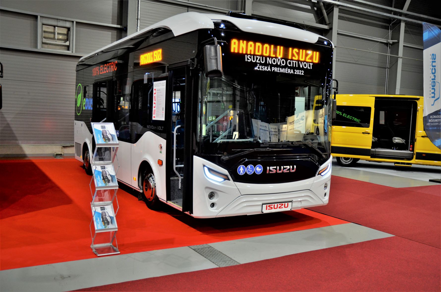 Elektrický autobus ISUZU NovoCiti Volt na veletrhu CZECHBUS 2022